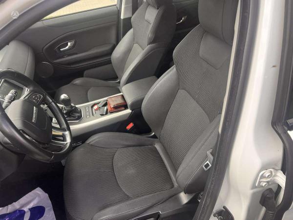 Balts Land Rover Range Rover Evoque 2016 Vilkaviškis, ar dzinēja tilpumu 2.00 L un nobraukumu 265 tūkst. km par 7999 €, foto 10 vietnē AUTOMOTO.COM.LV