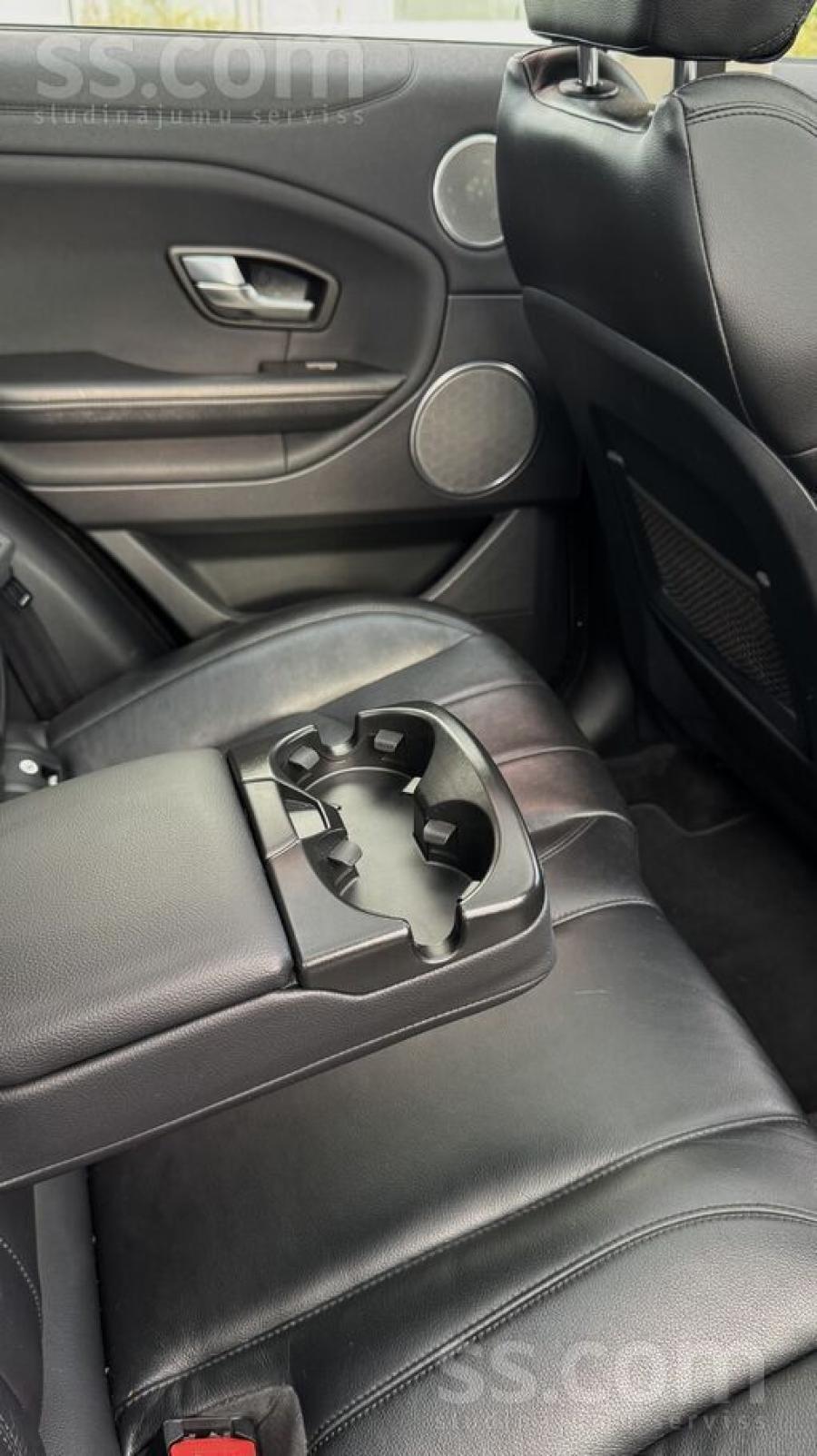 Balts Land Rover Range Rover Evoque 2016 Rīga, ar dzinēja tilpumu 2.00 L un nobraukumu 152 tūkst. km par 11600 €, foto 12 vietnē AUTOMOTO.COM.LV