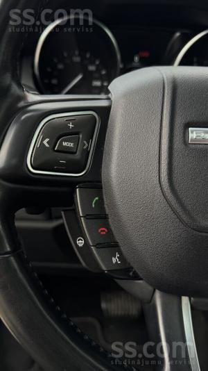 Balts Land Rover Range Rover Evoque 2016 Rīga, ar dzinēja tilpumu 2.00 L un nobraukumu 152 tūkst. km par 11600 €, foto 17 vietnē AUTOMOTO.COM.LV