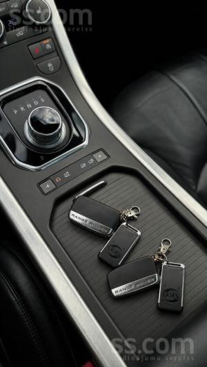 Balts Land Rover Range Rover Evoque 2016 Rīga, ar dzinēja tilpumu 2.00 L un nobraukumu 152 tūkst. km par 11600 €, foto 26 vietnē AUTOMOTO.COM.LV