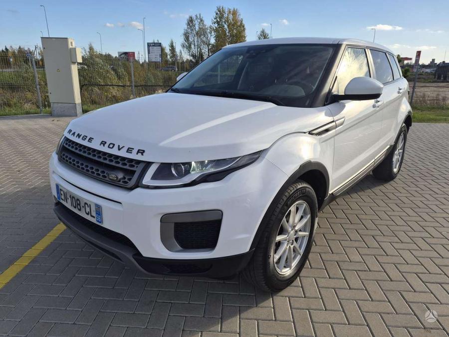 White Land Rover Range Rover Evoque 2016 in Taurage, with an engine capacity of 2.00 L and mileage of 270 thousand km for 6500 €, photo 4 on AUTOMOTO.COM.LV
