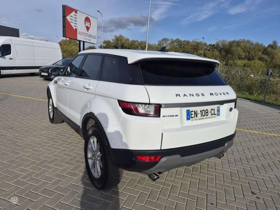 White Land Rover Range Rover Evoque 2016 in Taurage, with an engine capacity of 2.00 L and mileage of 270 thousand km for 6500 €, photo 8 on AUTOMOTO.COM.LV