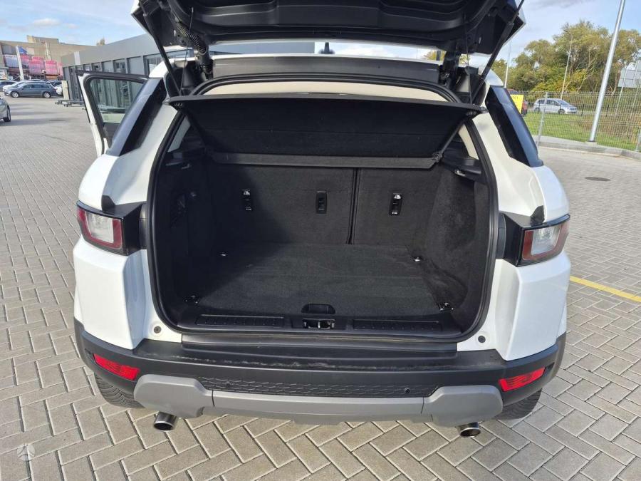 White Land Rover Range Rover Evoque 2016 in Taurage, with an engine capacity of 2.00 L and mileage of 270 thousand km for 6500 €, photo 11 on AUTOMOTO.COM.LV