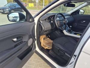 White Land Rover Range Rover Evoque 2016 in Taurage, with an engine capacity of 2.00 L and mileage of 270 thousand km for 6500 €, photo 14 on AUTOMOTO.COM.LV