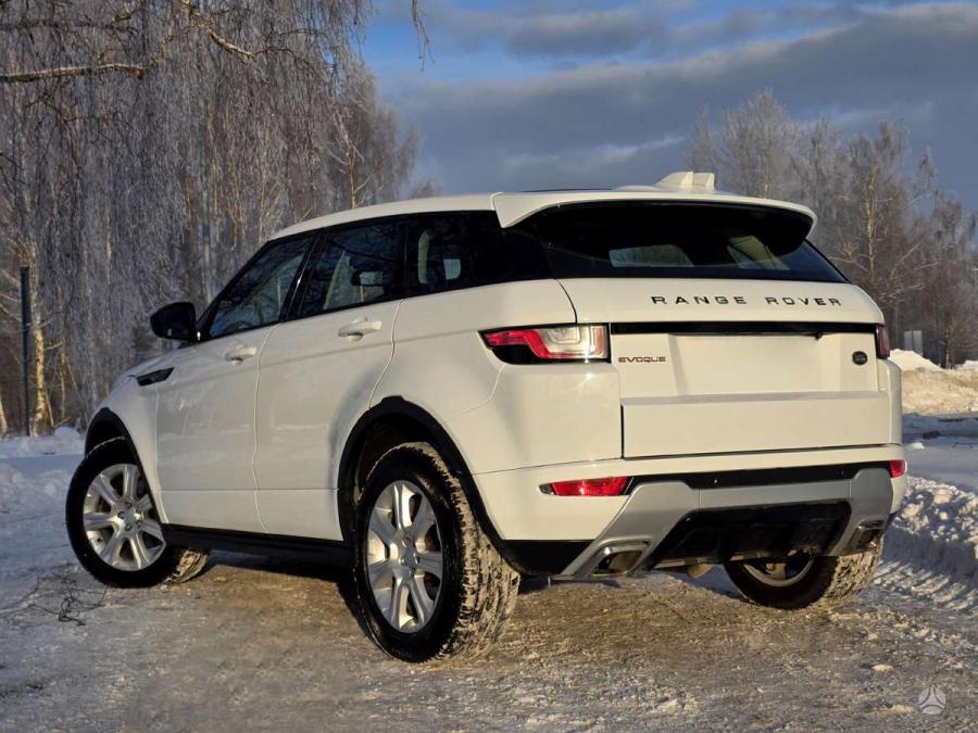 Balts Land Rover Range Rover Evoque 2017 Tauragė, ar dzinēja tilpumu 2.00 L un nobraukumu 215 tūkst. km par 10500 €, foto 7 vietnē AUTOMOTO.COM.LV