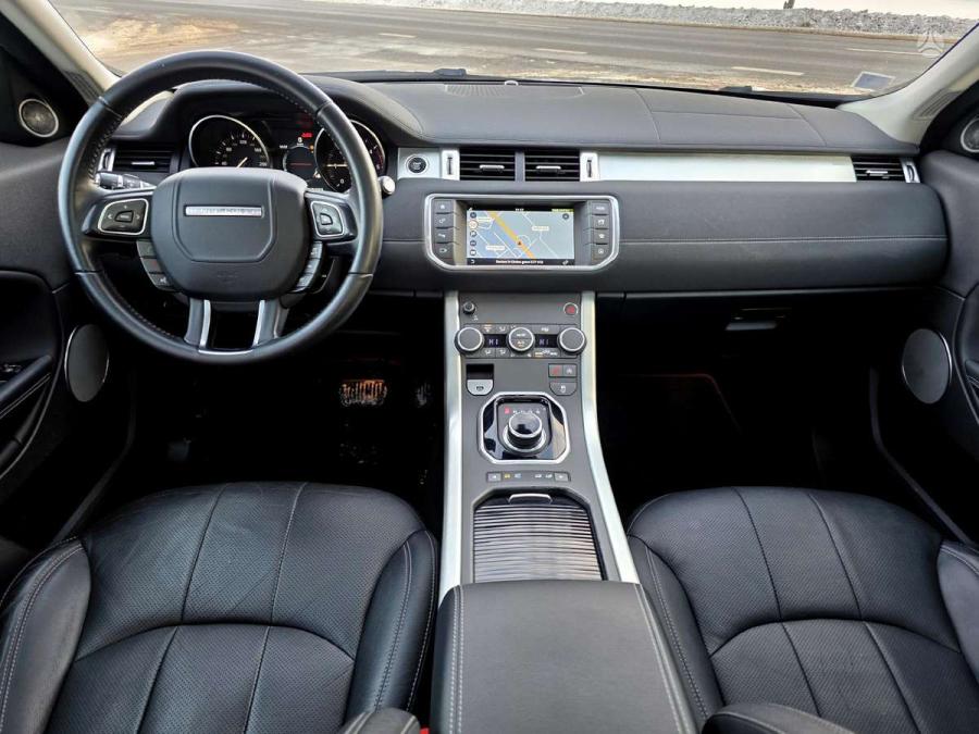 Balts Land Rover Range Rover Evoque 2017 Tauragė, ar dzinēja tilpumu 2.00 L un nobraukumu 215 tūkst. km par 10500 €, foto 11 vietnē AUTOMOTO.COM.LV