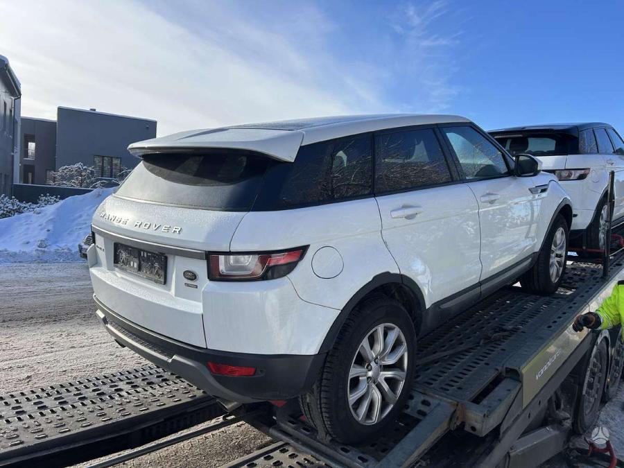 Balts Land Rover Range Rover Evoque 2017 Utena, ar dzinēja tilpumu 2.00 L un nobraukumu 150 tūkst. km par 6550 €, foto 3 vietnē AUTOMOTO.COM.LV