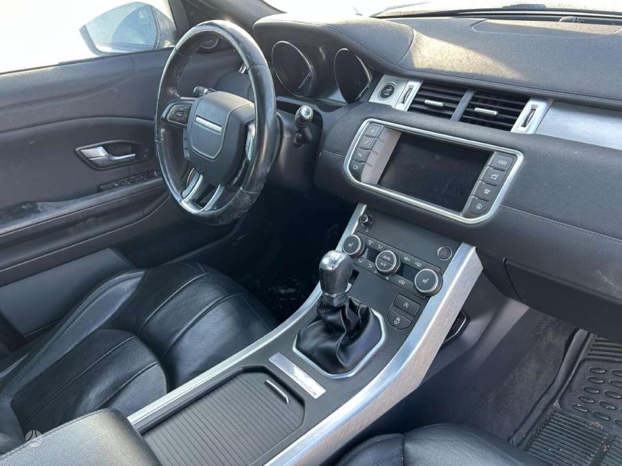 Balts Land Rover Range Rover Evoque 2017 Utena, ar dzinēja tilpumu 2.00 L un nobraukumu 150 tūkst. km par 6550 €, foto 12 vietnē AUTOMOTO.COM.LV