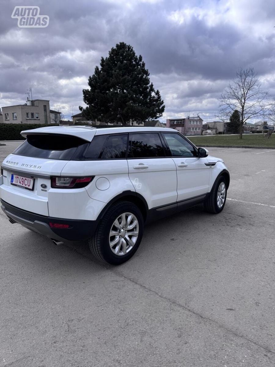 White Land Rover Range Rover Evoque 2017 in Pasvalys, with an engine capacity of 2.00 L and mileage of 152 thousand km for 9800 €, photo 5 on AUTOMOTO.COM.LV