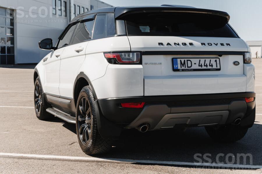 Balts Land Rover Range Rover Evoque 2017 Rīga, ar dzinēja tilpumu 2.00 L un nobraukumu 116 tūkst. km par 18100 €, foto 21 vietnē AUTOMOTO.COM.LV