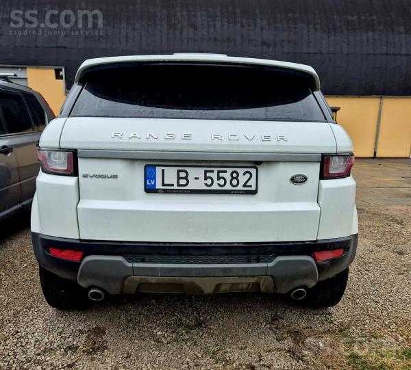 Balts Land Rover Range Rover Evoque 2017 Jelgava, ar dzinēja tilpumu 2.00 L un nobraukumu 105 tūkst. km par 8500 €, foto 3 vietnē AUTOMOTO.COM.LV