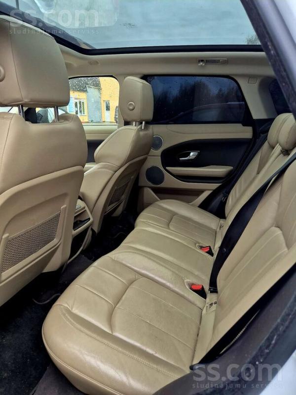 Balts Land Rover Range Rover Evoque 2017 Jelgava, ar dzinēja tilpumu 2.00 L un nobraukumu 105 tūkst. km par 8500 €, foto 7 vietnē AUTOMOTO.COM.LV
