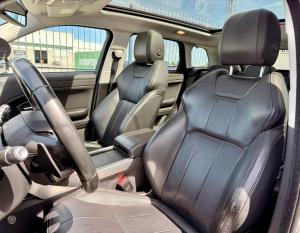 White Land Rover Range Rover Evoque 2017 in Panevezys, with an engine capacity of 2.00 L and mileage of 203 thousand km for 10700 €, photo 13 on AUTOMOTO.COM.LV