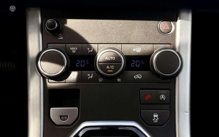 White Land Rover Range Rover Evoque 2017 in Panevezys, with an engine capacity of 2.00 L and mileage of 203 thousand km for 10700 €, photo 31 on AUTOMOTO.COM.LV