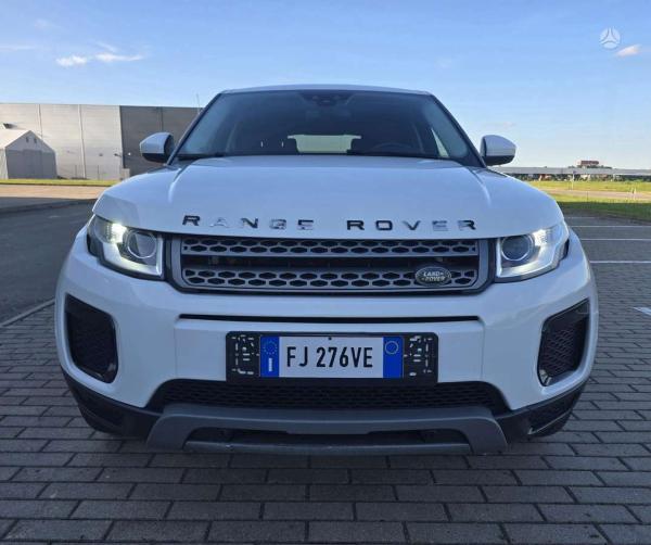 White Land Rover Range Rover Evoque 2017 in Panevezys, with an engine capacity of 2.00 L and mileage of 188 thousand km for 8899 €, photo 2 on AUTOMOTO.COM.LV