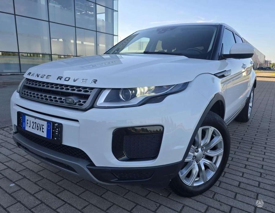 White Land Rover Range Rover Evoque 2017 in Panevezys, with an engine capacity of 2.00 L and mileage of 188 thousand km for 8899 €, photo 10 on AUTOMOTO.COM.LV