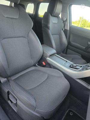 White Land Rover Range Rover Evoque 2017 in Panevezys, with an engine capacity of 2.00 L and mileage of 188 thousand km for 8899 €, photo 14 on AUTOMOTO.COM.LV