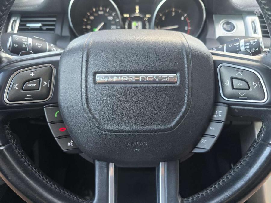 White Land Rover Range Rover Evoque 2017 in Panevezys, with an engine capacity of 2.00 L and mileage of 188 thousand km for 8899 €, photo 20 on AUTOMOTO.COM.LV