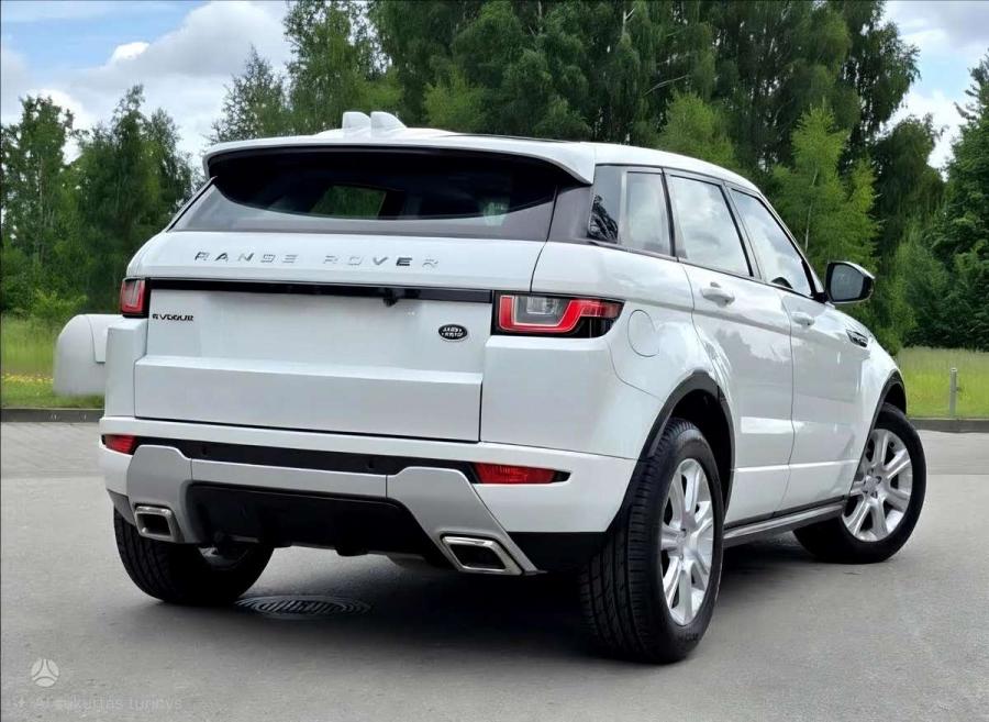 White Land Rover Range Rover Evoque 2017 in Taurage, with an engine capacity of 2.00 L and mileage of 215 thousand km for 10600 €, photo 6 on AUTOMOTO.COM.LV