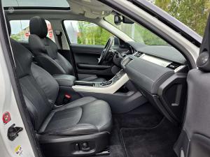 White Land Rover Range Rover Evoque 2017 in Taurage, with an engine capacity of 2.00 L and mileage of 215 thousand km for 10600 €, photo 13 on AUTOMOTO.COM.LV