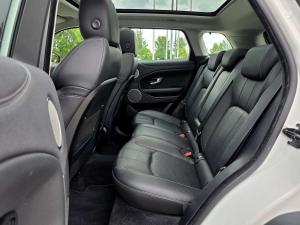 White Land Rover Range Rover Evoque 2017 in Taurage, with an engine capacity of 2.00 L and mileage of 215 thousand km for 10600 €, photo 15 on AUTOMOTO.COM.LV