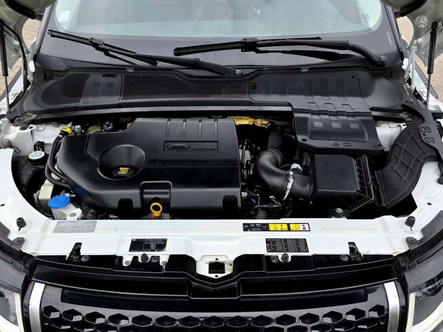 White Land Rover Range Rover Evoque 2017 in Taurage, with an engine capacity of 2.00 L and mileage of 215 thousand km for 10600 €, photo 17 on AUTOMOTO.COM.LV