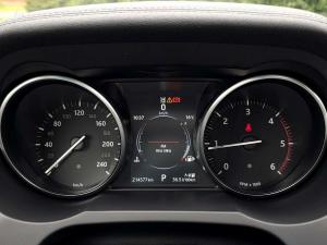 White Land Rover Range Rover Evoque 2017 in Taurage, with an engine capacity of 2.00 L and mileage of 215 thousand km for 10600 €, photo 18 on AUTOMOTO.COM.LV