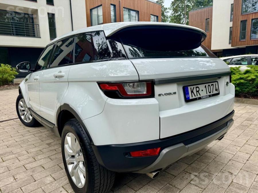 White Land Rover Range Rover Evoque 2017 in Jurmala, with an engine capacity of 2.00 L and mileage of 282 thousand km for 11999 €, photo 8 on AUTOMOTO.COM.LV