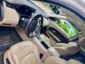 White Land Rover Range Rover Evoque 2017 in Jurmala, with an engine capacity of 2.00 L and mileage of 282 thousand km for 11999 €, photo 9 on AUTOMOTO.COM.LV