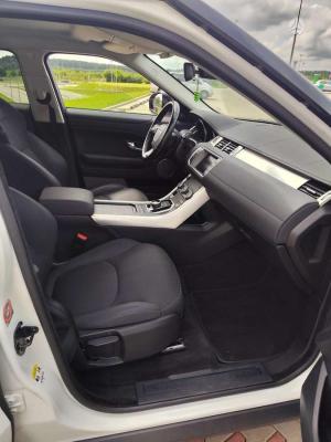 Balts Land Rover Range Rover Evoque 2017 Viļņa, ar dzinēja tilpumu 2.00 L un nobraukumu 140 tūkst. km par 12450 €, foto 12 vietnē AUTOMOTO.COM.LV