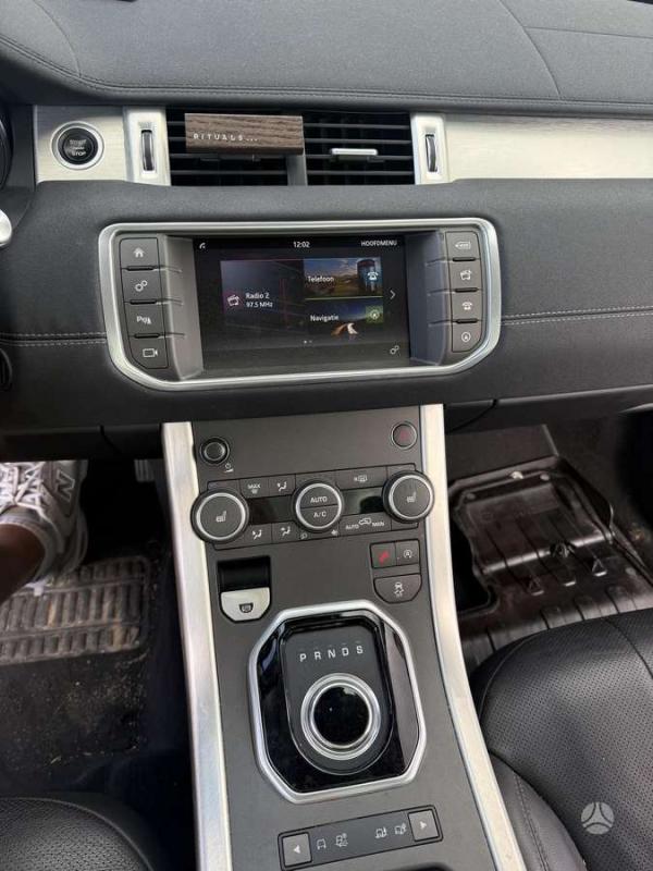 Balts Land Rover Range Rover Evoque 2017 Utena, ar dzinēja tilpumu 2.00 L un nobraukumu 134 tūkst. km par 6950 €, foto 10 vietnē AUTOMOTO.COM.LV