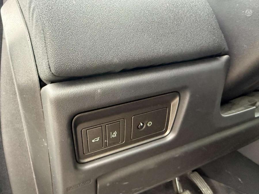 Balts Land Rover Range Rover Evoque 2017 Utena, ar dzinēja tilpumu 2.00 L un nobraukumu 134 tūkst. km par 6950 €, foto 14 vietnē AUTOMOTO.COM.LV