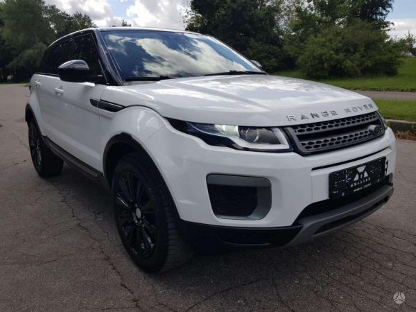 White Land Rover Range Rover Evoque 2017 in Siauliai, with an engine capacity of 2.00 L and mileage of 170 thousand km for 8900 €, photo 4 on AUTOMOTO.COM.LV