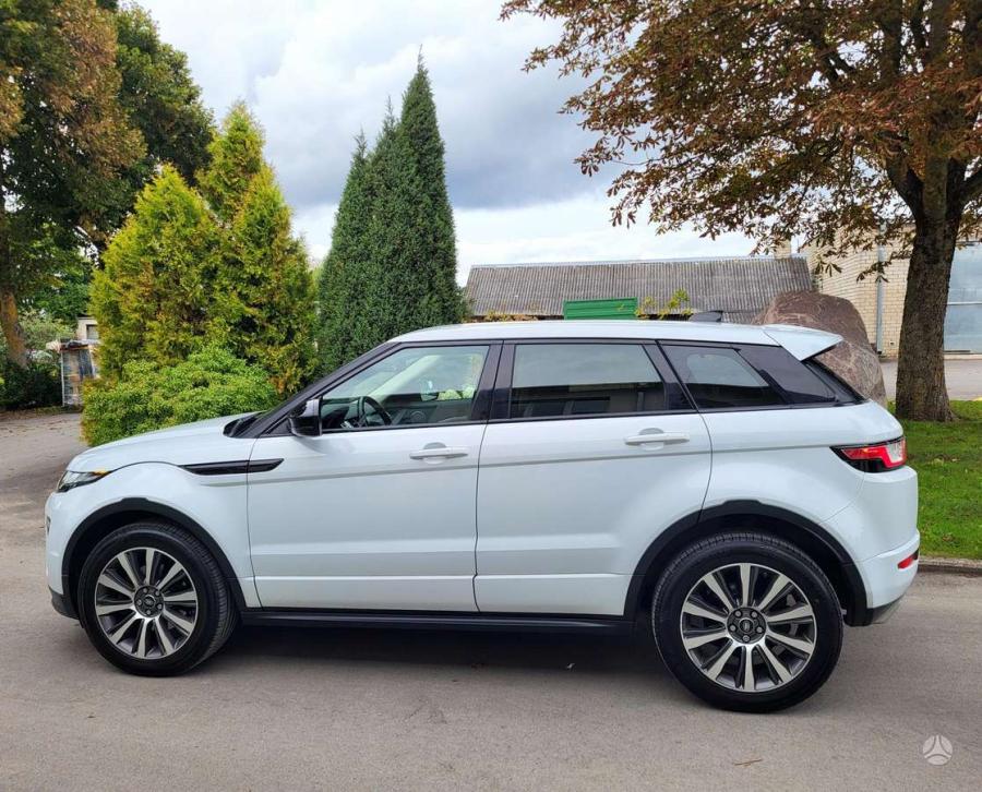 Balts Land Rover Range Rover Evoque 2017 Šauļi, ar dzinēja tilpumu 2.00 L un nobraukumu 156 tūkst. km par 10900 €, foto 5 vietnē AUTOMOTO.COM.LV