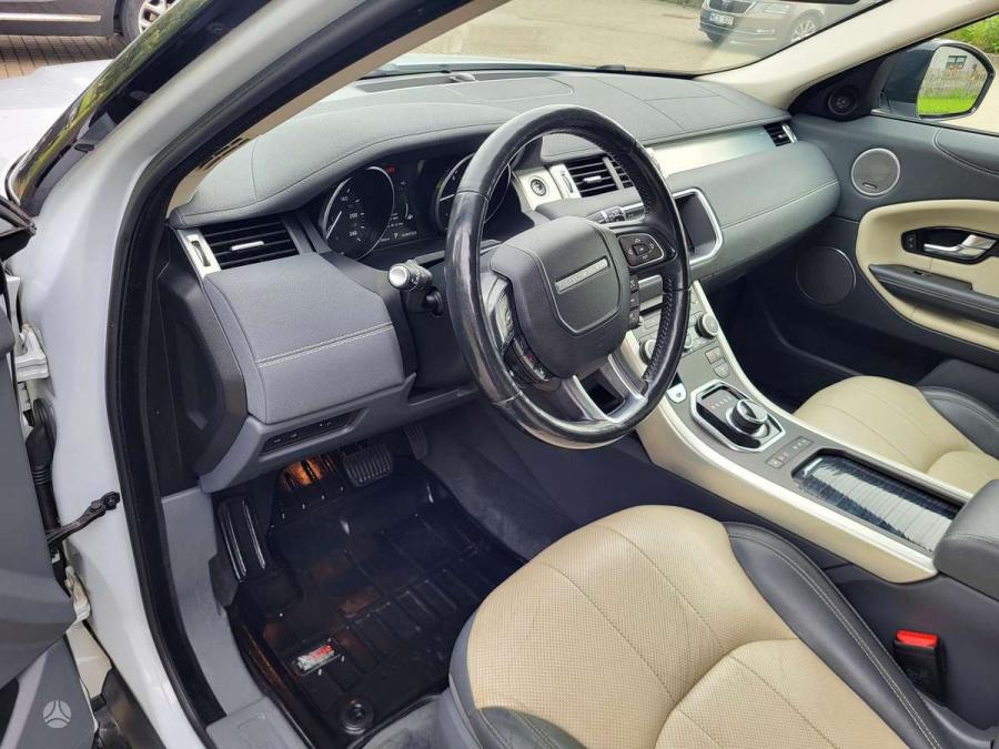 Balts Land Rover Range Rover Evoque 2017 Šauļi, ar dzinēja tilpumu 2.00 L un nobraukumu 156 tūkst. km par 10900 €, foto 11 vietnē AUTOMOTO.COM.LV