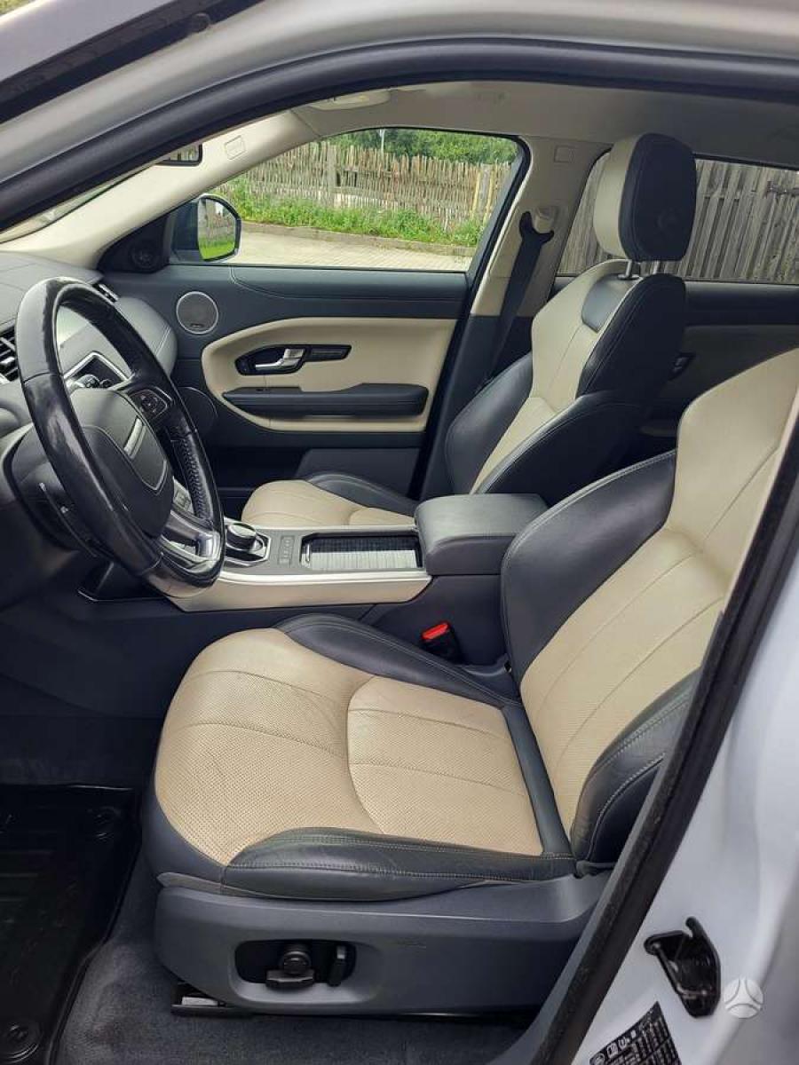 Balts Land Rover Range Rover Evoque 2017 Šauļi, ar dzinēja tilpumu 2.00 L un nobraukumu 156 tūkst. km par 10900 €, foto 24 vietnē AUTOMOTO.COM.LV