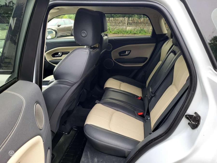 Balts Land Rover Range Rover Evoque 2017 Šauļi, ar dzinēja tilpumu 2.00 L un nobraukumu 156 tūkst. km par 10900 €, foto 26 vietnē AUTOMOTO.COM.LV
