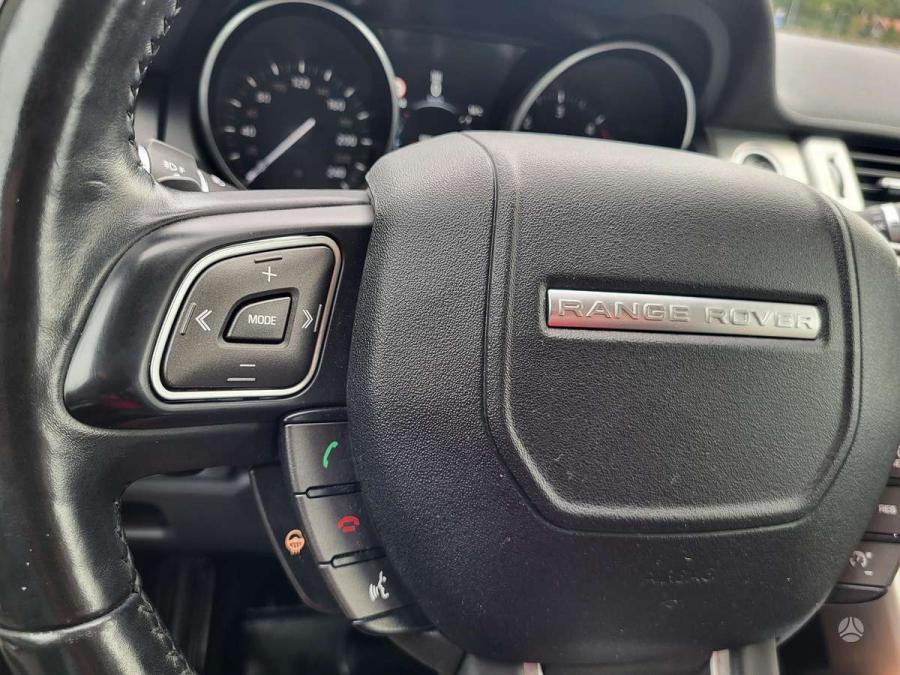 Balts Land Rover Range Rover Evoque 2017 Šauļi, ar dzinēja tilpumu 2.00 L un nobraukumu 156 tūkst. km par 10900 €, foto 29 vietnē AUTOMOTO.COM.LV
