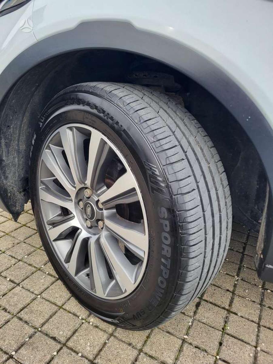 Balts Land Rover Range Rover Evoque 2017 Šauļi, ar dzinēja tilpumu 2.00 L un nobraukumu 156 tūkst. km par 10900 €, foto 39 vietnē AUTOMOTO.COM.LV