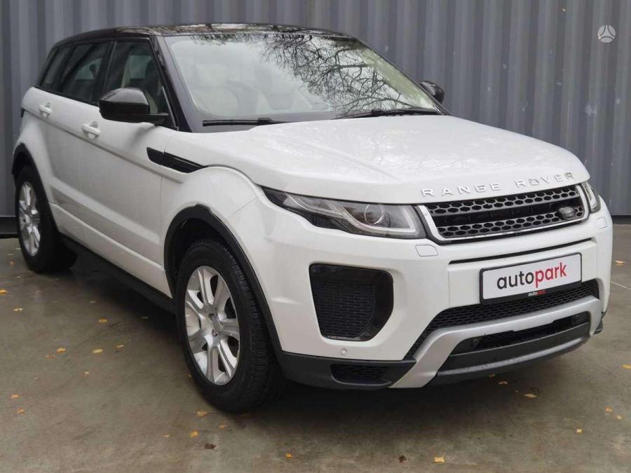 White Land Rover Range Rover Evoque 2018 in Vilnius, with an engine capacity of 2.00 L and mileage of 119 thousand km for 13900 €, photo 2 on AUTOMOTO.COM.LV