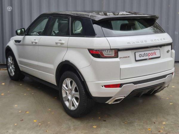 White Land Rover Range Rover Evoque 2018 in Vilnius, with an engine capacity of 2.00 L and mileage of 119 thousand km for 12500 €, photo 4 on AUTOMOTO.COM.LV