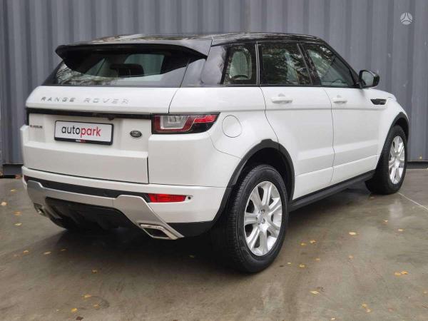 Balts Land Rover Range Rover Evoque 2018 Viļņa, ar dzinēja tilpumu 2.00 L un nobraukumu 119 tūkst. km par 12500 €, foto 3 vietnē AUTOMOTO.COM.LV