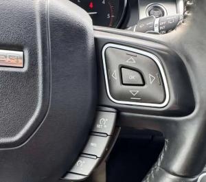 White Land Rover Range Rover Evoque 2018 in Telschi, with an engine capacity of 2.00 L and mileage of 162 thousand km for 9290 €, photo 25 on AUTOMOTO.COM.LV
