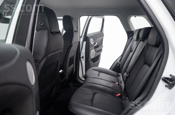 Balts Land Rover Range Rover Evoque 2019 Tallina, ar dzinēja tilpumu 2.00 L un nobraukumu 196 tūkst. km par 12999 €, foto 8 vietnē AUTOMOTO.COM.LV