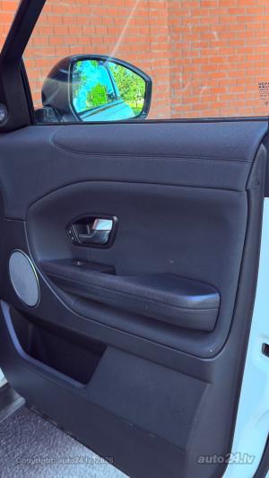 Balts Land Rover Range Rover Evoque 2019 Tallina, ar dzinēja tilpumu 2.00 L un nobraukumu 95 tūkst. km par 19999 €, foto 26 vietnē AUTOMOTO.COM.LV