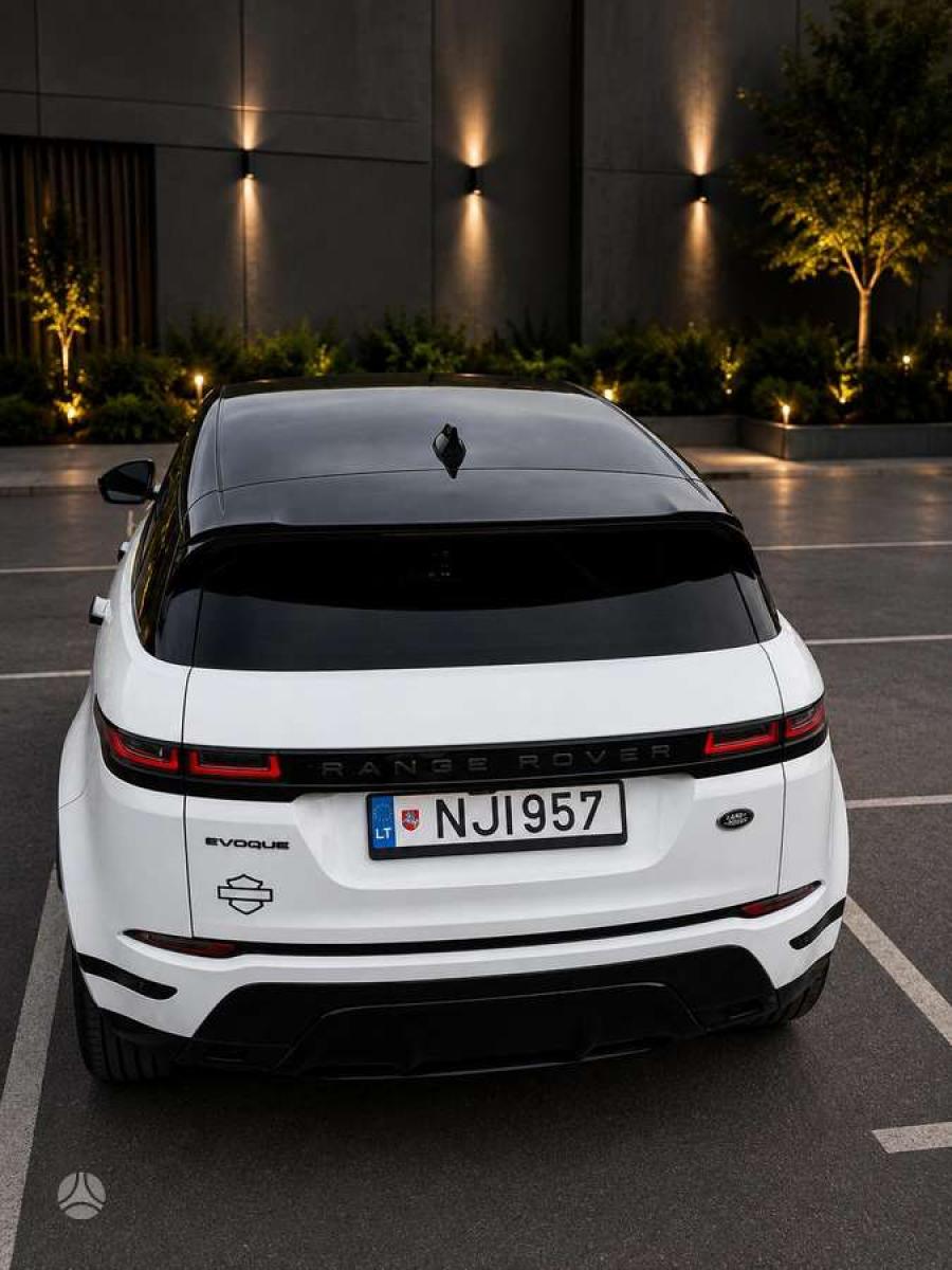 White Land Rover Range Rover Evoque 2019 in Kaunas, with an engine capacity of 2.00 L and mileage of 174 thousand km for 19900 €, photo 4 on AUTOMOTO.COM.LV