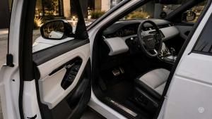 White Land Rover Range Rover Evoque 2019 in Kaunas, with an engine capacity of 2.00 L and mileage of 174 thousand km for 19900 €, photo 9 on AUTOMOTO.COM.LV
