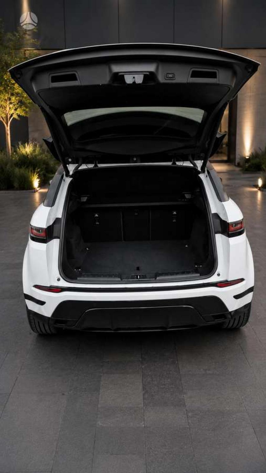 White Land Rover Range Rover Evoque 2019 in Kaunas, with an engine capacity of 2.00 L and mileage of 174 thousand km for 19900 €, photo 11 on AUTOMOTO.COM.LV
