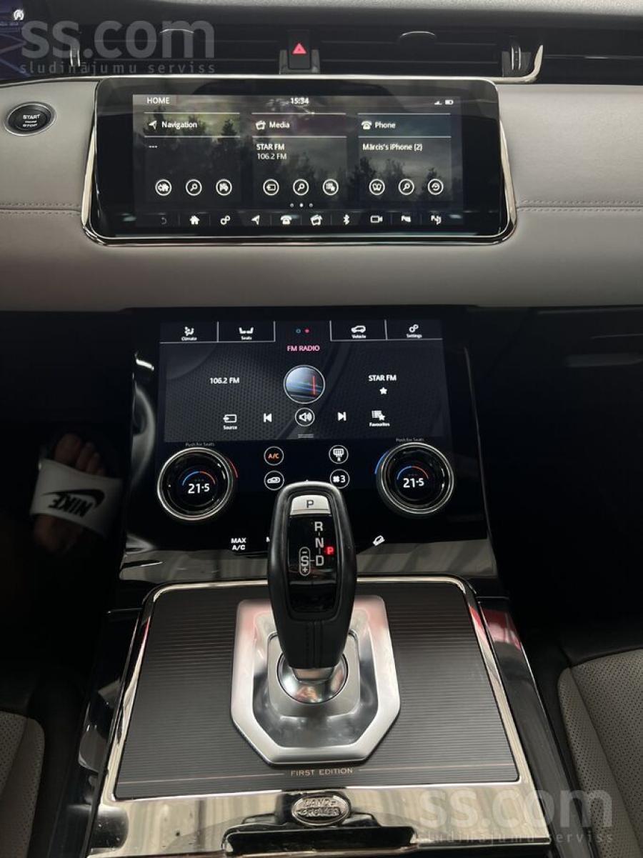 Balts Land Rover Range Rover Evoque 2019 Rīga, ar dzinēja tilpumu 2.00 L un nobraukumu 73 tūkst. km par 26000 €, foto 6 vietnē AUTOMOTO.COM.LV