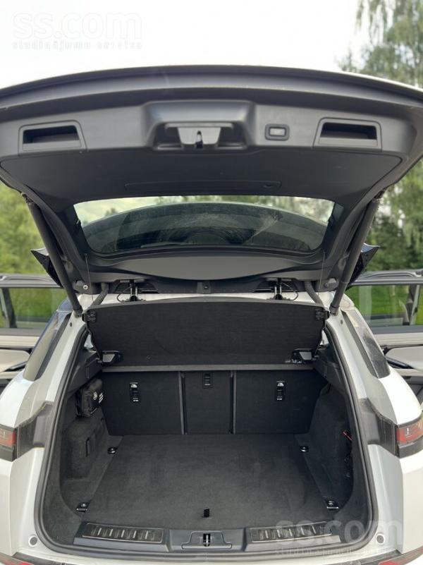 Balts Land Rover Range Rover Evoque 2019 Rīga, ar dzinēja tilpumu 2.00 L un nobraukumu 73 tūkst. km par 26000 €, foto 10 vietnē AUTOMOTO.COM.LV